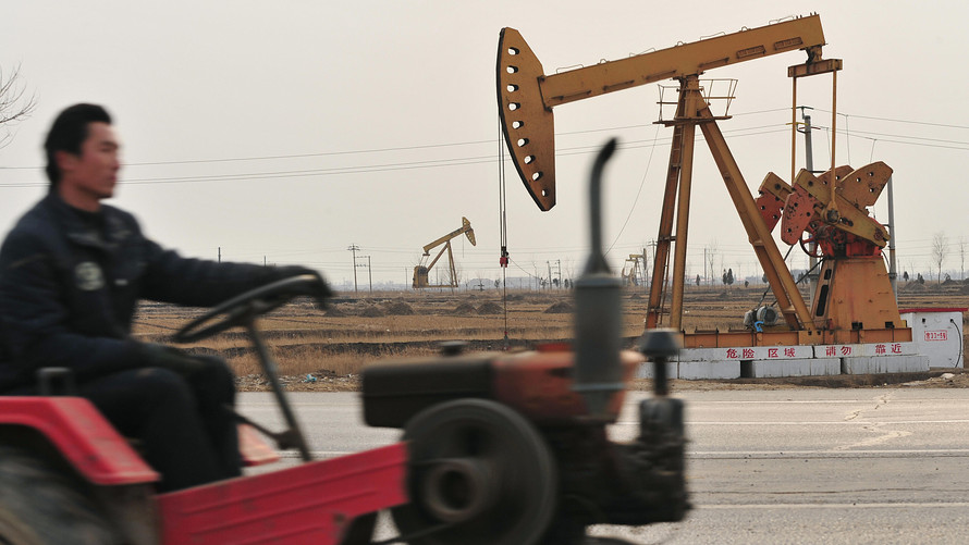 Oil Resumes Drop Near $47 Amid Market Stabilization Deal Doubts ...